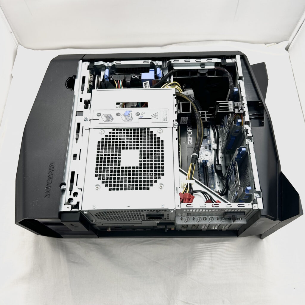 iotshop-reuse blog | DELL Alienware Aurora R8を分解しました！！