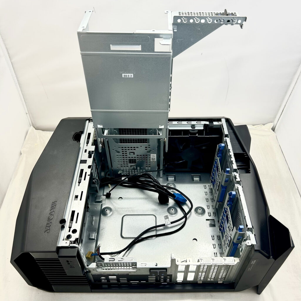 iotshop-reuse blog | DELL Alienware Aurora R8を分解しました！！